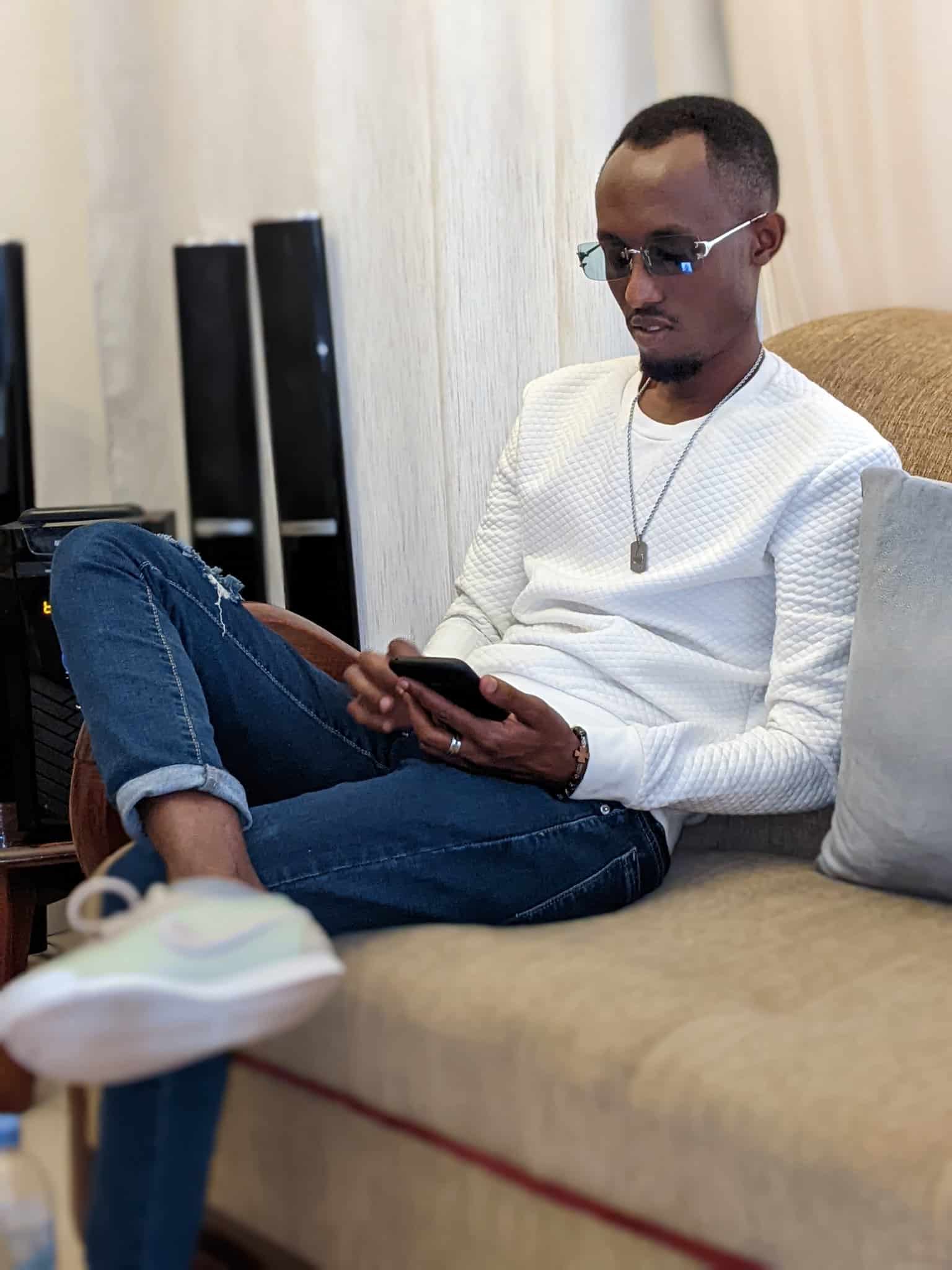 Umunyamakuru w’Imyidagaduro mu Rwanda yinjiye mu kuba ‘Manager’ w ...