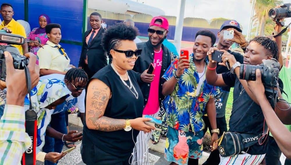 Dj Brianne yageze i Burundi agaragarizwa ko naho akunzwe nk’i Kigali ...